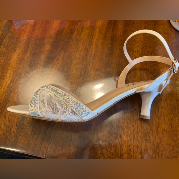 De Blossom Collection | Shoes | De Blossom White Lace Wedding Heels ...